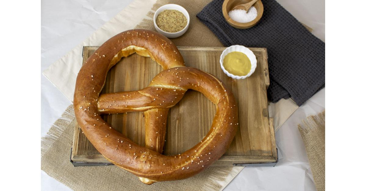 Amish Pretzel Co to Showcase Handcrafted Pretzels at Sweets & Snacks ...